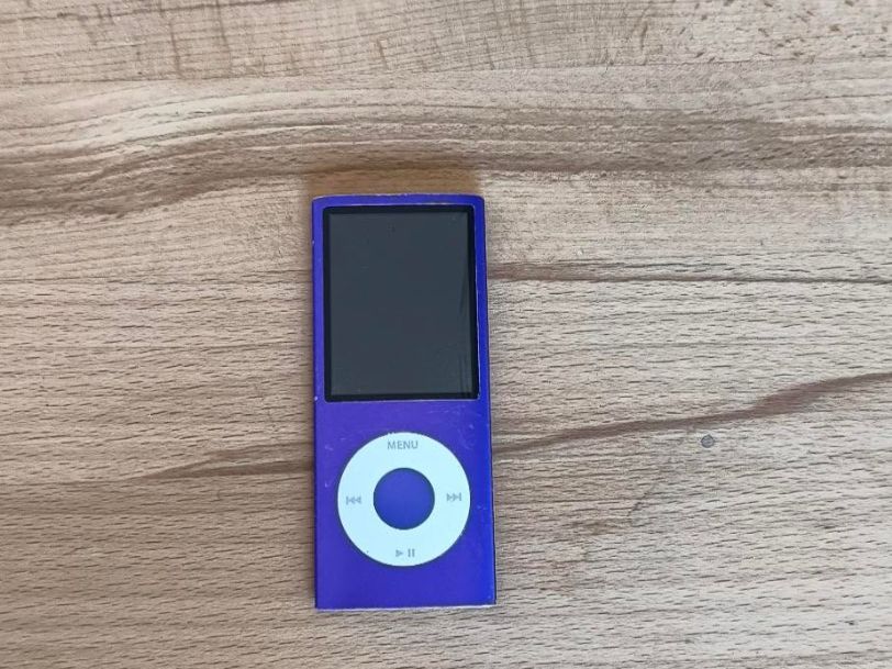 iPod Nano 5. Generation, 16 GB, Lila - Defekt (Defekt) in Gwatt (Thun ...