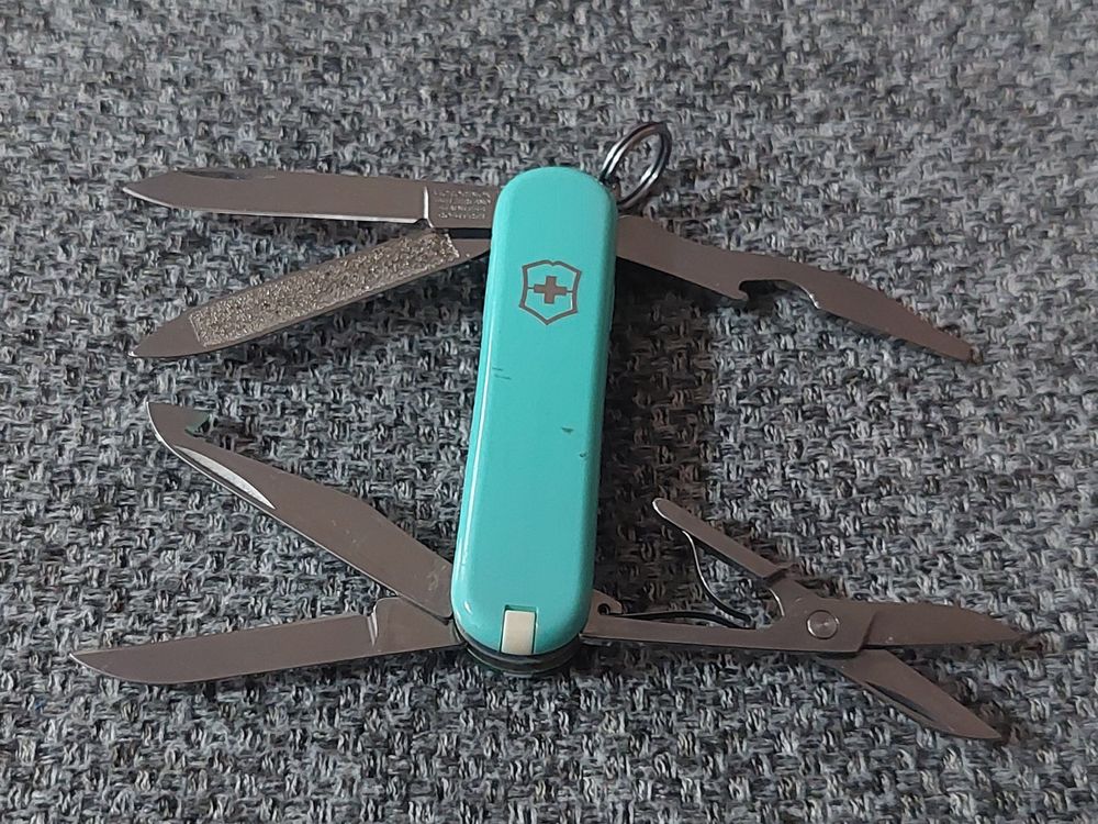 Victorinox Sackmesser Bicolor (Gebraucht) in Gossau SG für CHF 19 – mit ...