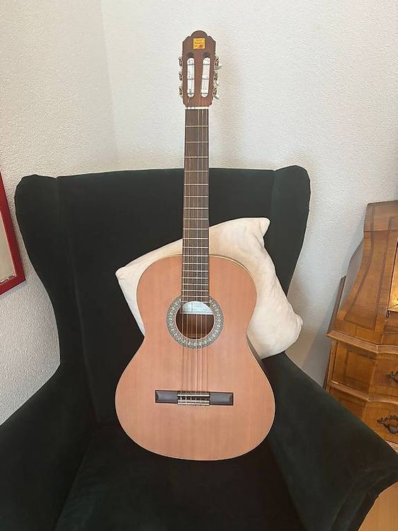 Alhambra Gitarre inkl. Zusatz (Neu (gemäss Beschreibung)) in ...