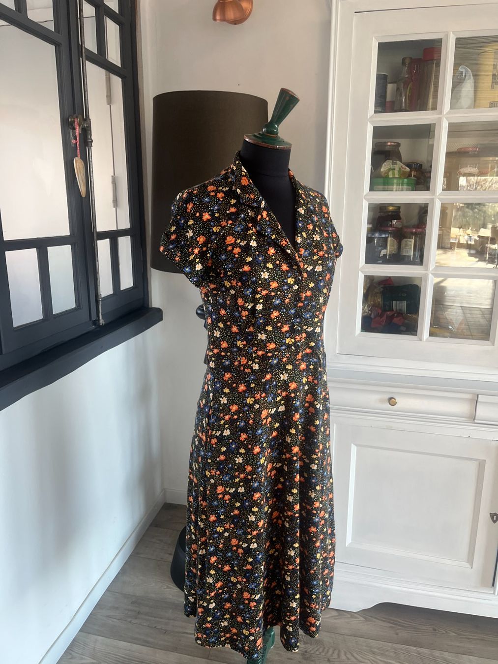 Robe fleurie KING LOUIE L (Neuf (Voir description)) à Seiry pour CHF 14 ...