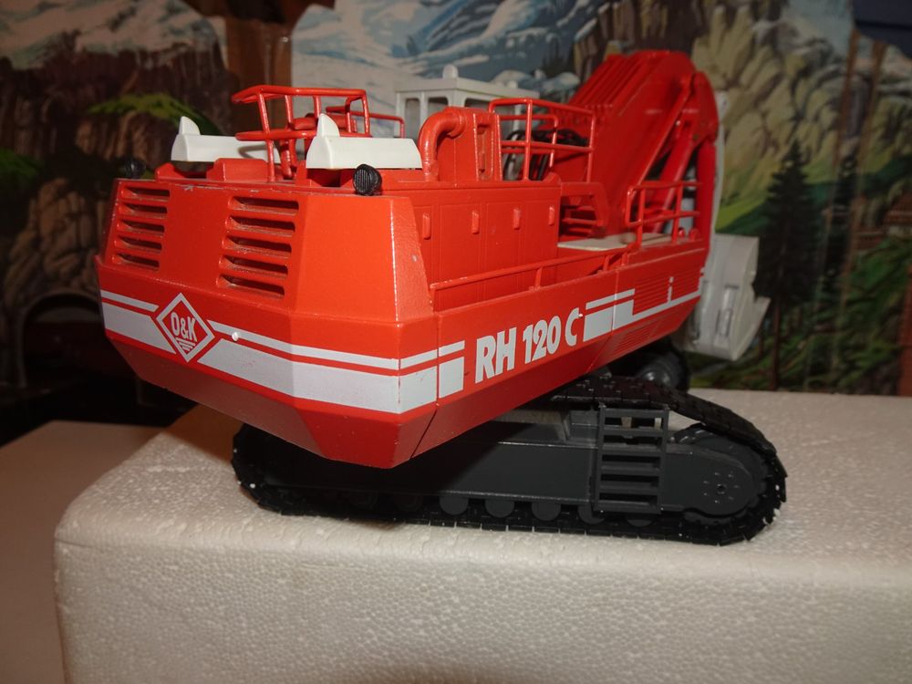 Conrad Hydro Raupenbagger RH 120 C O& K Modell 1:50 (Gebraucht) in ...