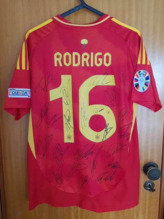 Rodrigo - Spanien EURO 2024 Home Trikot - Team Signiert (Neu (gemäss ...