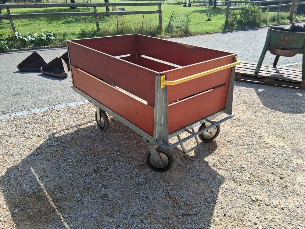 Postwagen (Gebraucht) in Balm b. Messen für CHF 108 – nur Abholung auf ...