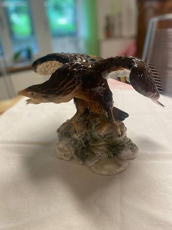 Vintage Cluj Napoca Porzellanfigur Adler auf Felsen (Gebraucht) in ...