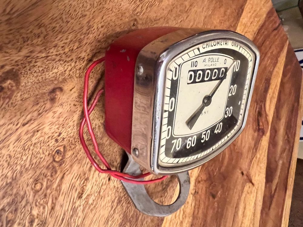 Vespa Rolle Milano Tacho NOS (Neu (gemäss Beschreibung)) in Buchs ZH ...