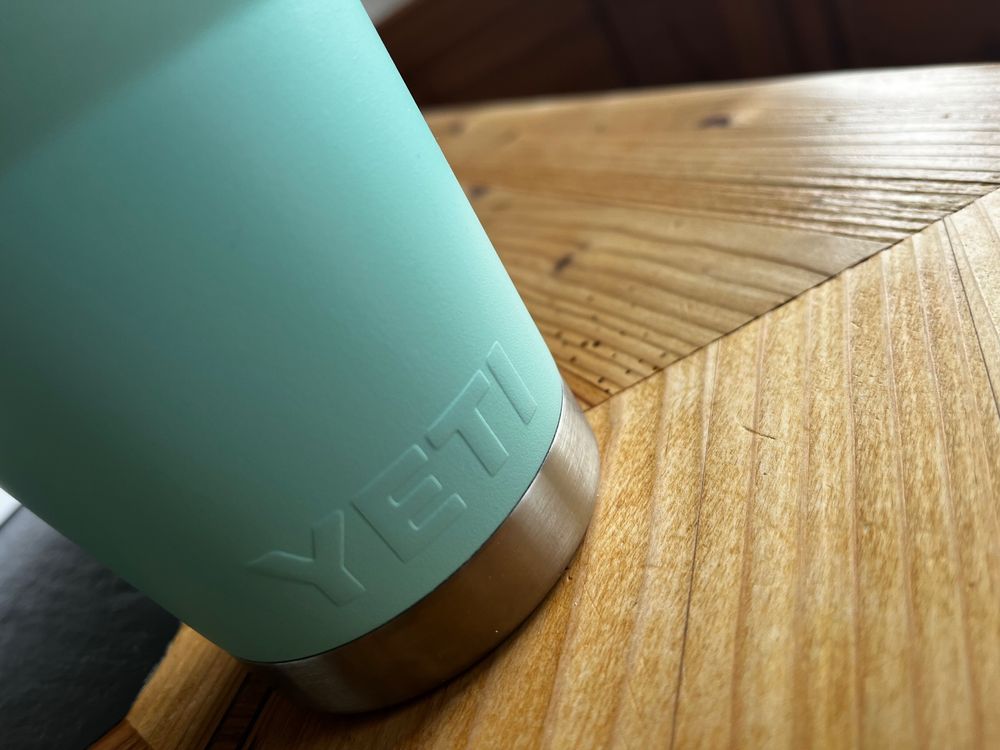 Original YETI Trinkflasche / Thermosflasche (Gebraucht) in für CHF 25 ...