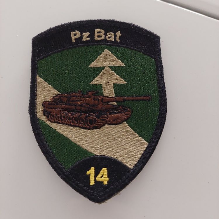 Badge Schweizer Armee Pz Bat 14 (Gebraucht) in Wauwil für CHF 4 – mit ...