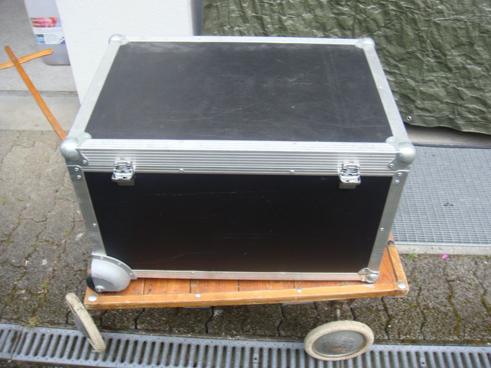 Robuster Flightcase / Transportkiste mit Rollen, Top Zustand (Gebraucht ...