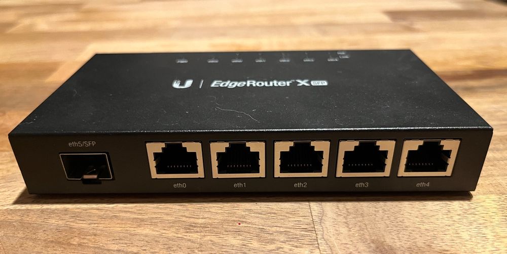 Ubiquiti EdgeRouter X SFP (Gebraucht) in Zürich für CHF 16 – mit Lieferung auf Ricardo kaufen