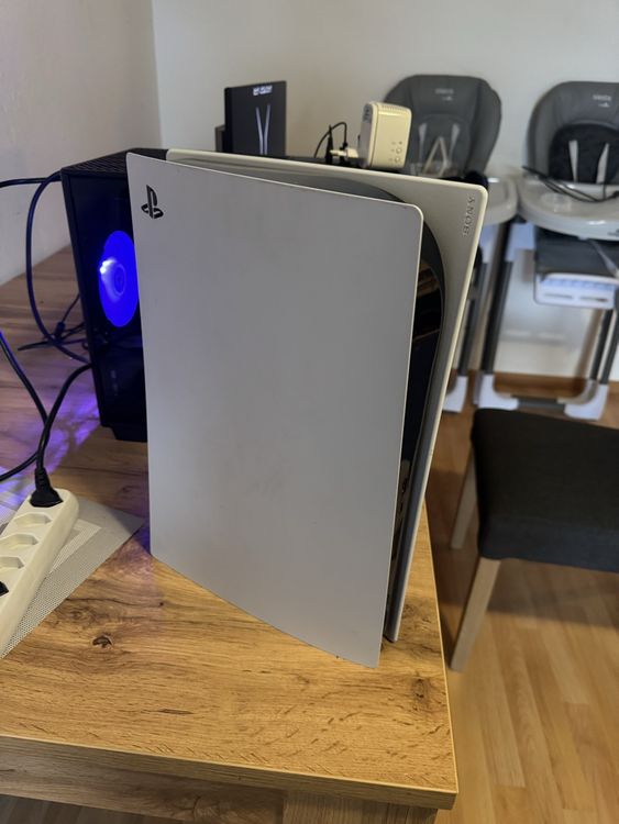 Playstation 5 (PS5) Standard Edition - Usata (Gebraucht) in Wettingen ...