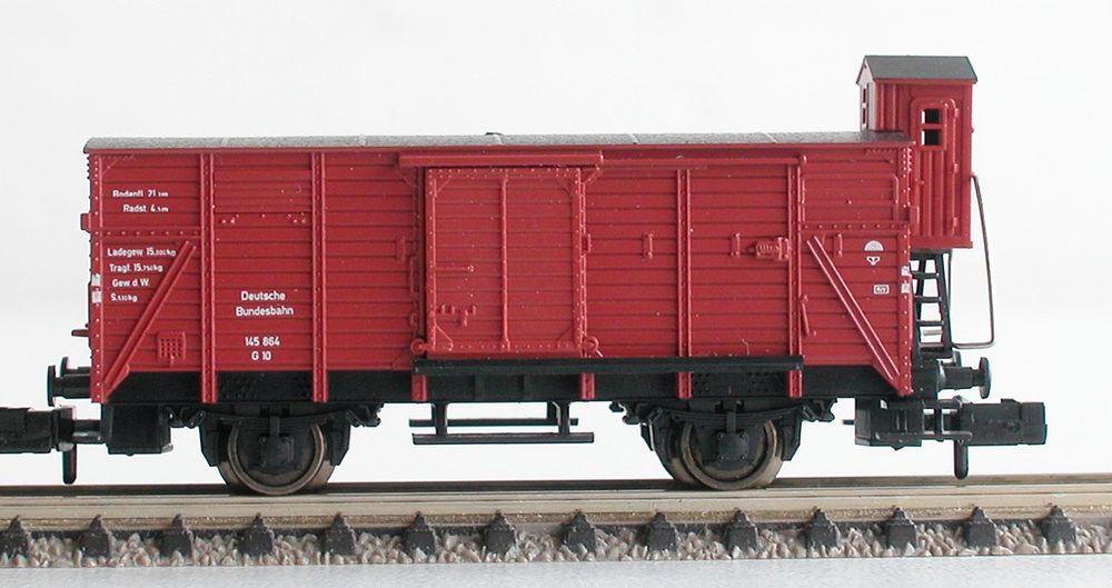 Fleischmann Piccolo 2 gedeckte Güterwagen G10 der DB Spur N (Gebraucht) in Oberwil BL für CHF 19 ...