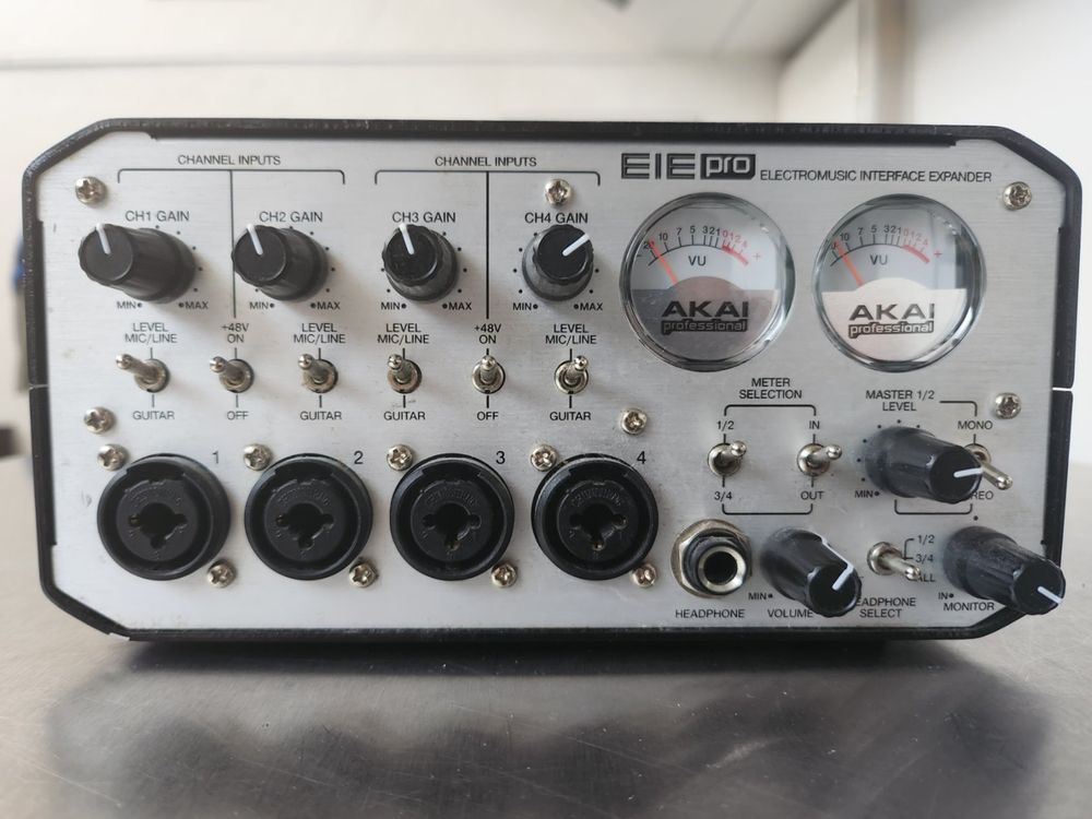 AKAI Professional EIE Pro Audio Interface (Gebraucht) in Kollbrunn für ...