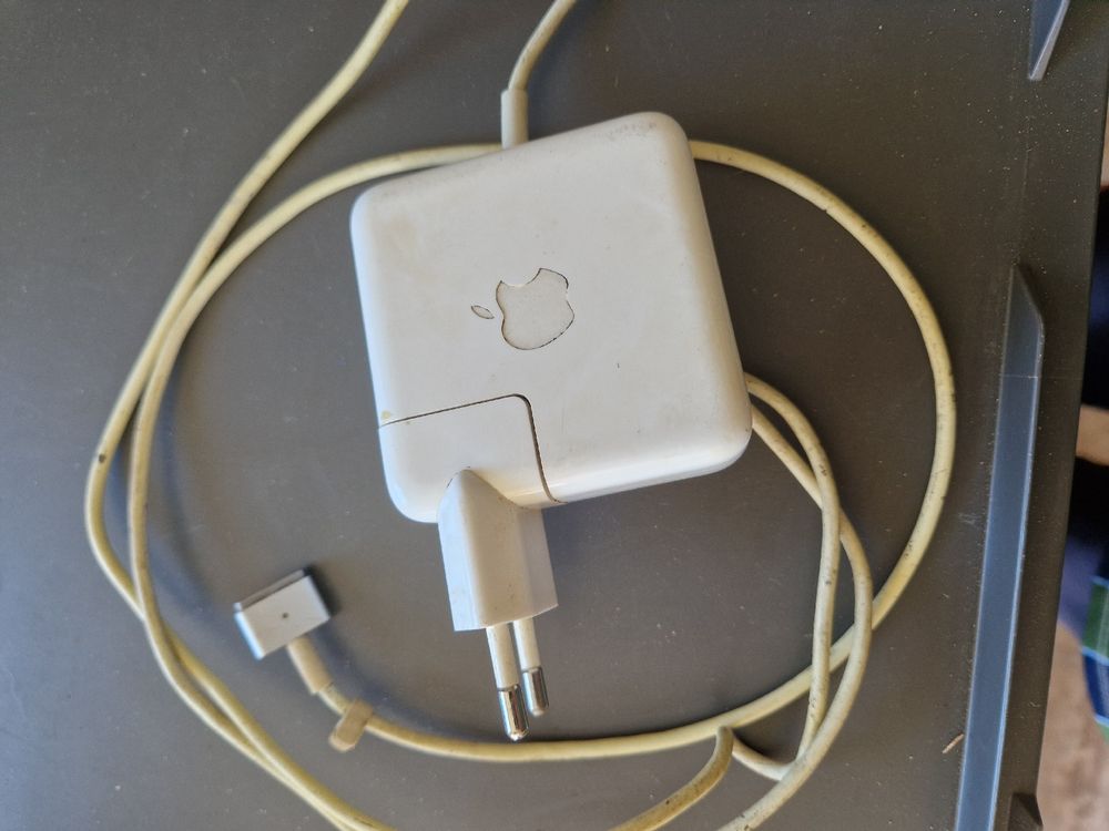 Apple 45W MagSafe 2 Power Adapter A1436 | Kaufen auf Ricardo