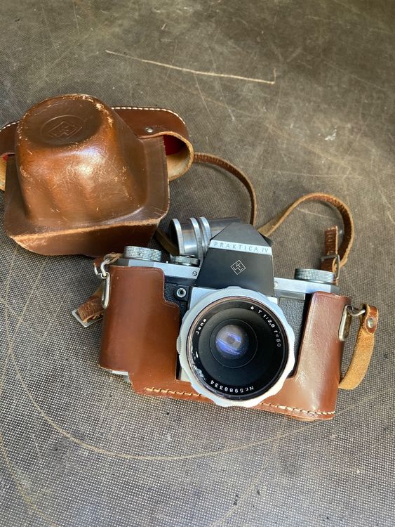 Praktica IV Spiegelreflexkamera mit Ledertasche, Vintage ... (Gebraucht) in Grosswangen für CHF ...