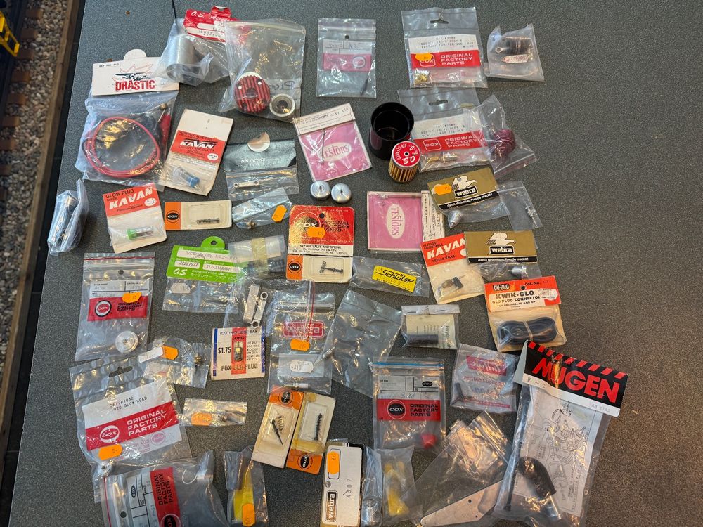 RARE lot of Vintage motor RC parts cox OS Kavan Testors 21 (Usato) a ...