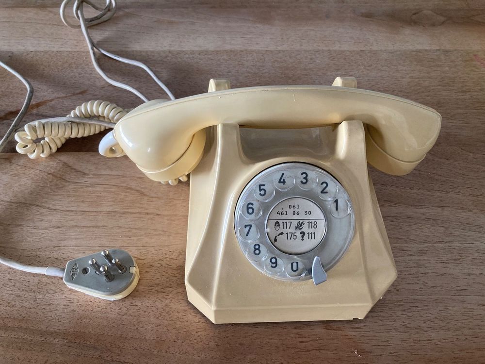 Vintage Telefon mit Wählscheibe 60er/70er Jahre | Kaufen auf Ricardo