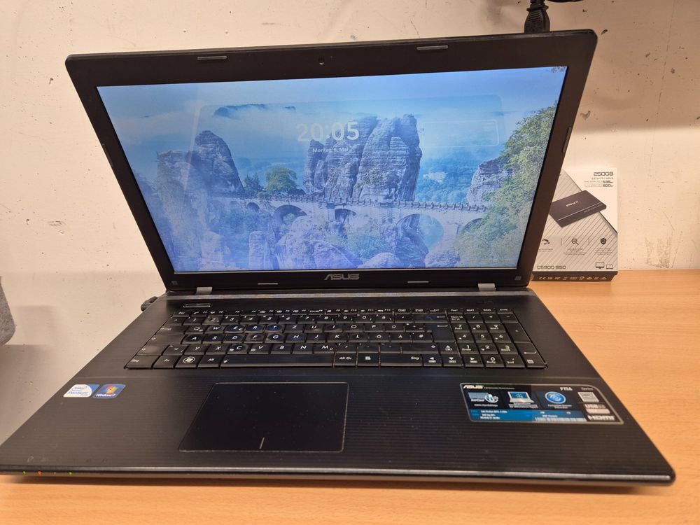 ASUS X75A Notebook mit 250 GB SSD und Windows 11 (Gebraucht) in ...