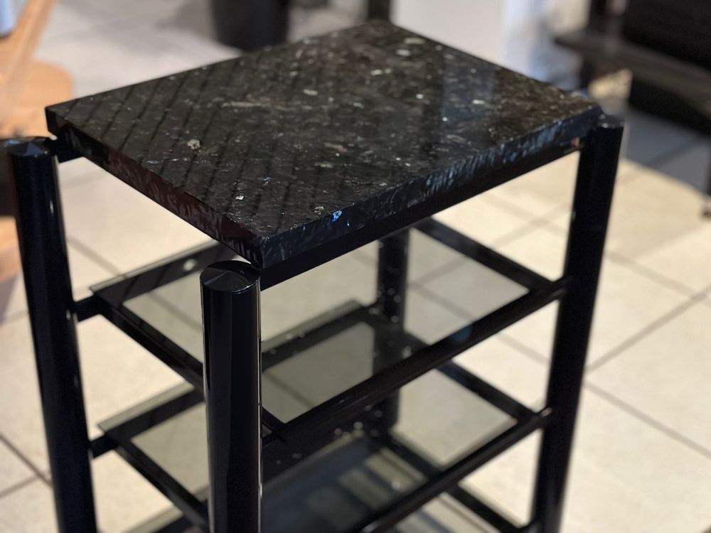 Solides Hifi Rack von Soundstyle aus Metal Stein & Glas | Kaufen auf ...