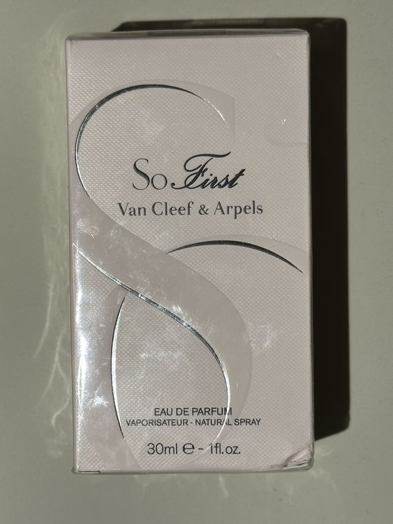 Van Cleef & Arpels So First 30ml Eau de Parfum Neu (Neu und originalverpackt) in Unterägeri für ...