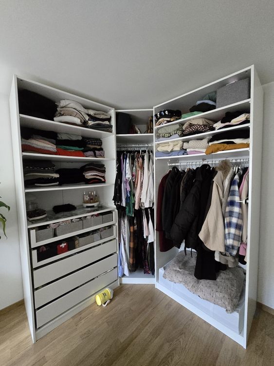 Weißes Ikea Pax System (Gebraucht) in Steffisburg für CHF 120 – nur ...