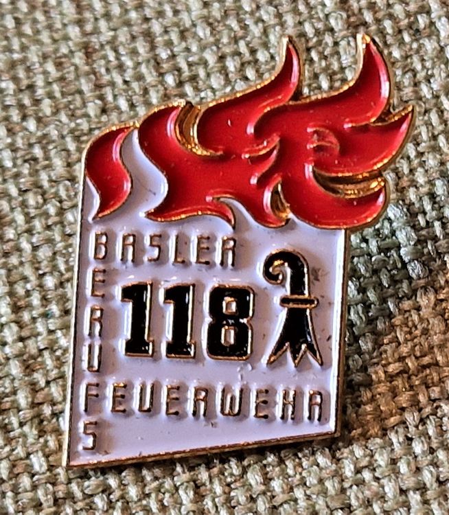L632 - Pin Basel Basler Berufs Feuerwehr 118 Baslerstab | Kaufen auf Ricardo