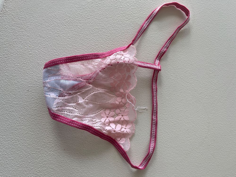 Sexy String (S/M ca.) Gebraucht (Gebraucht) in Chiasso für CHF 1.5 ...