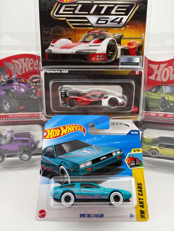 Hot Wheels DMC Delorean - 2025 - 36/250 - HW Art Cars (Neu und ...