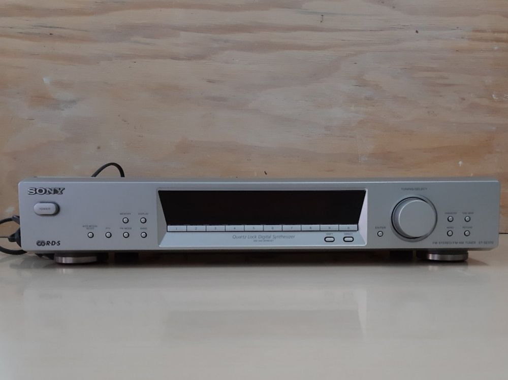 Sony FM Stereo/FM-AM Tuner ST-SE370 (Gebraucht) in Lausanne für CHF 10 ...