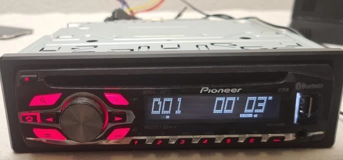 Autoradio Pioneer DEH-4400BT | Kaufen auf Ricardo