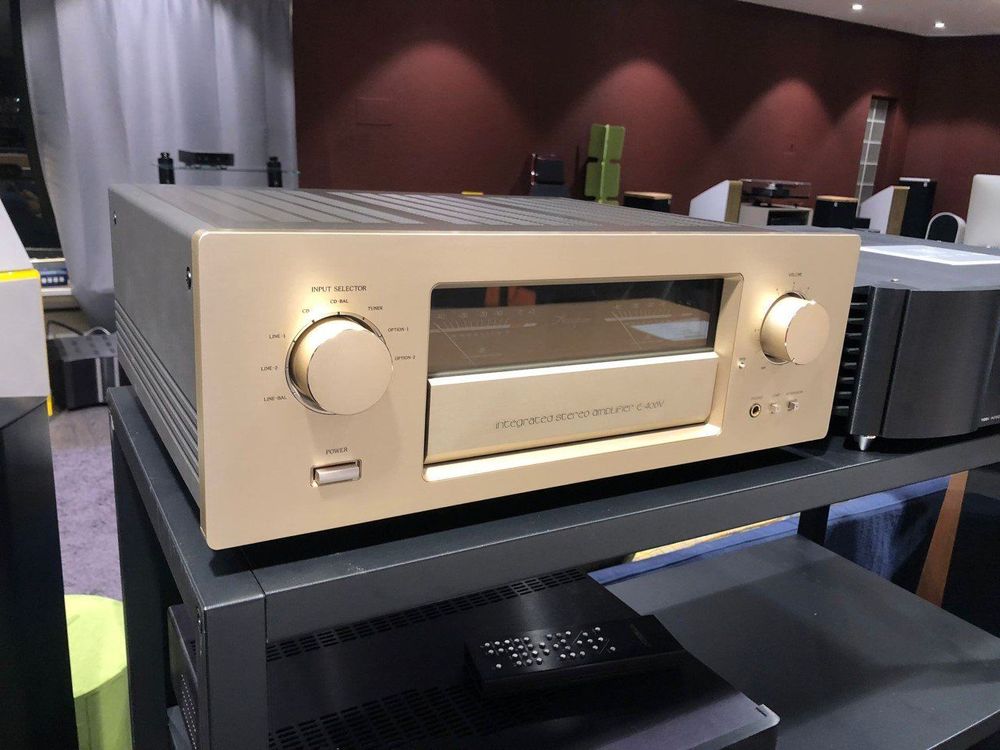 Accuphase E-406V (Gebraucht) in für CHF 2690 – mit Lieferung auf ...