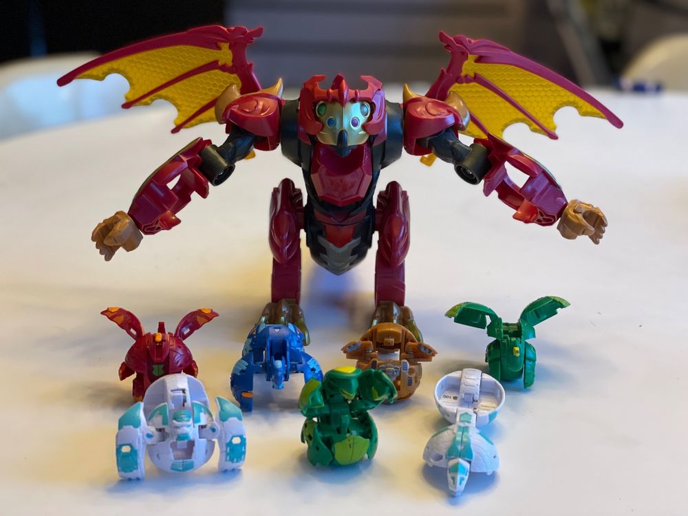 Bakugan Dragonoid Infinity Mega + 7 Bakugan Kugeln | Kaufen auf Ricardo