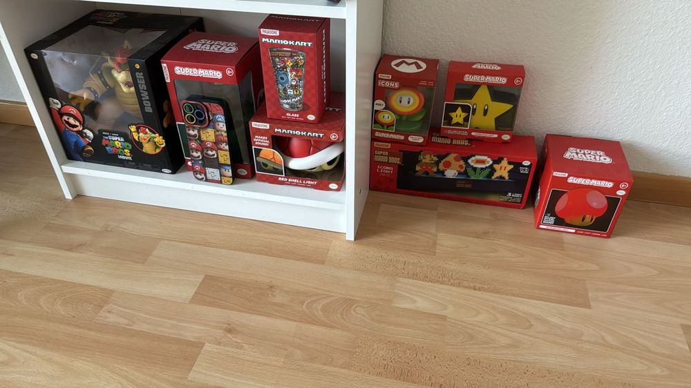 8x Super Mario Bros. Merch - Lichter / Figur / Glas (Neu und ...