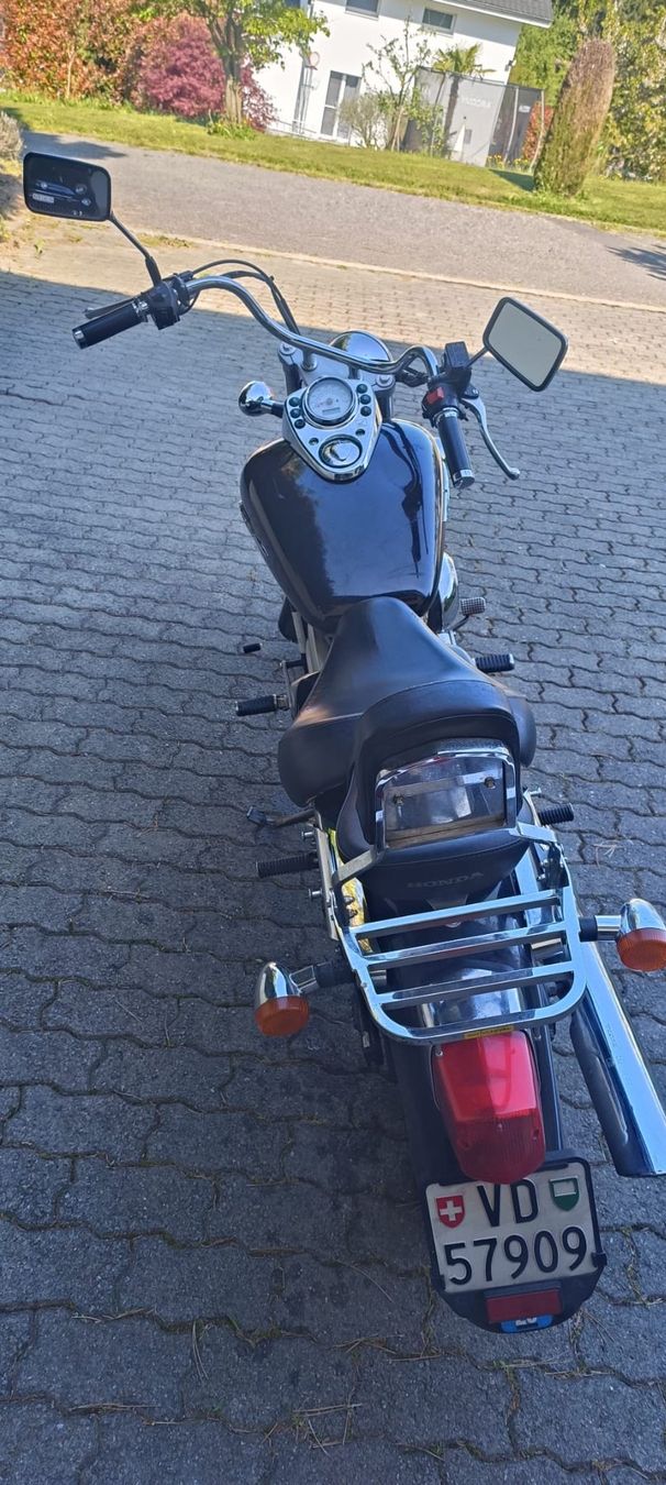 Moto Honda Shadow 125 (D'occasion) à Chevroux pour CHF 930 – retrait ...