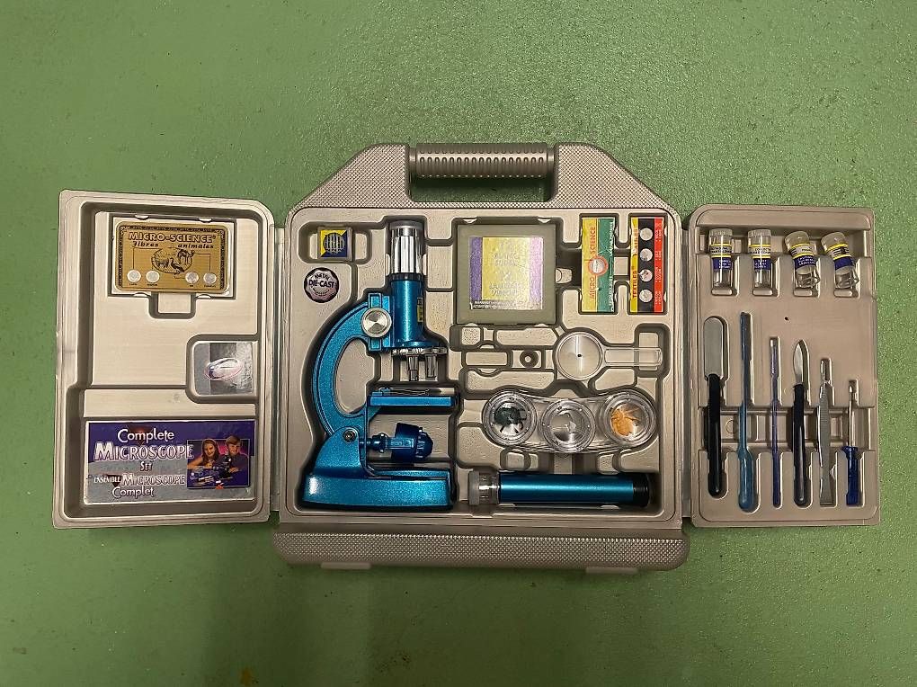 Microscope kit - enfant (D'occasion) à Bulle pour CHF 7 – avec ...