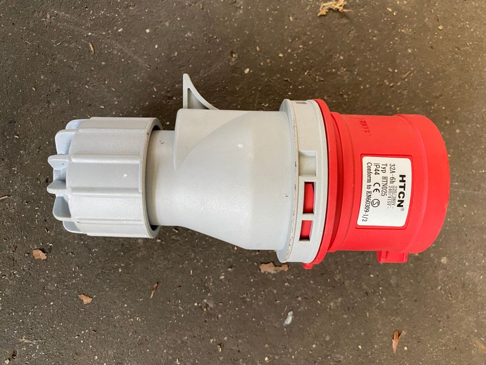 HTCN Stecker 32 A (Neu (gemäss Beschreibung)) in Kriessern für CHF 10 ...