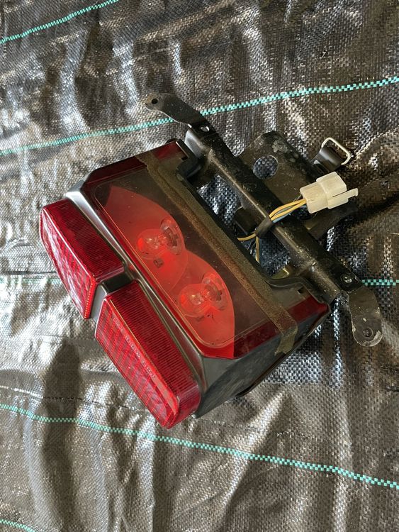 Yamaha Fazer 600 RJ02 Rücklicht (Gebraucht) in Mattwil für CHF 20 – mit Lieferung auf Ricardo kaufen