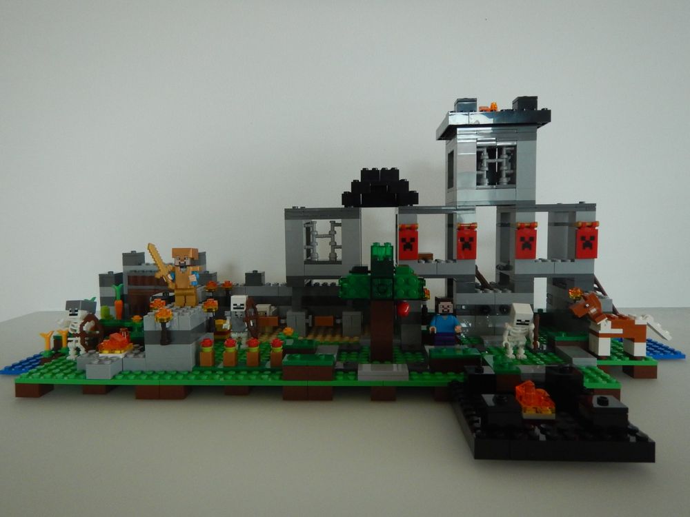 LEGO 21127 Minecraft Die Festung (Gebraucht) in Langendorf für CHF 69 ...