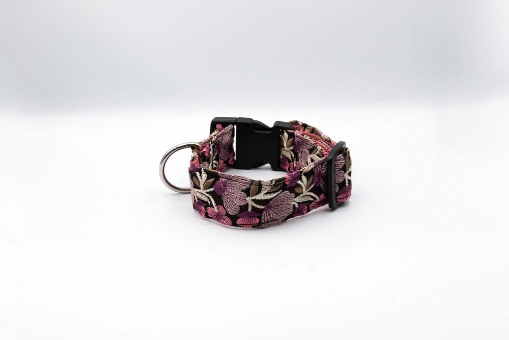 Hundehalsband Flowers von Luas Manufaktur (Neu und originalverpackt) in Lommiswil für CHF 38 ...