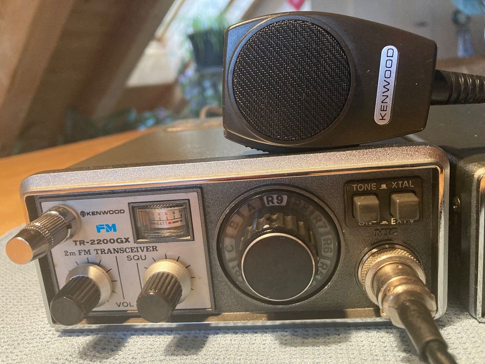 Kenwood TR 2200GX FM 2 Meter Transceiver mit Amplifier (Gebraucht) in ...