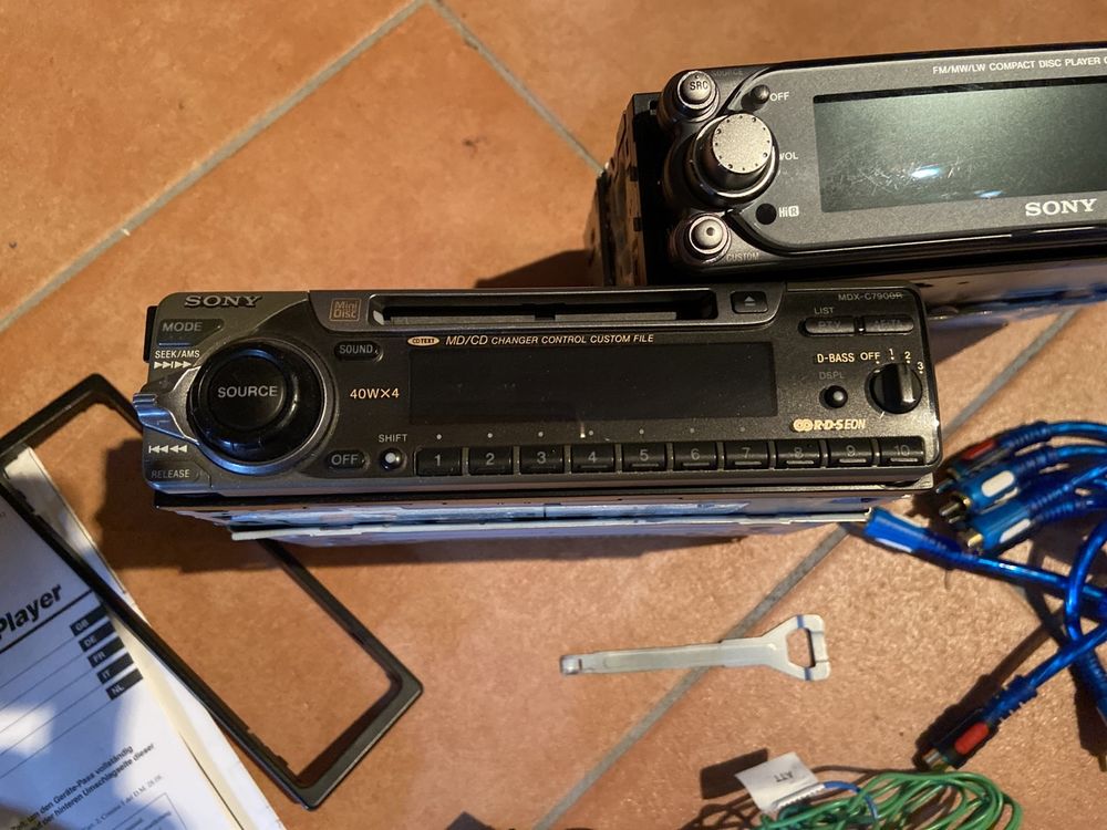 2x Sony Autoradio Minidisc und CD (Gebraucht) in Waldstatt für CHF 49 ...
