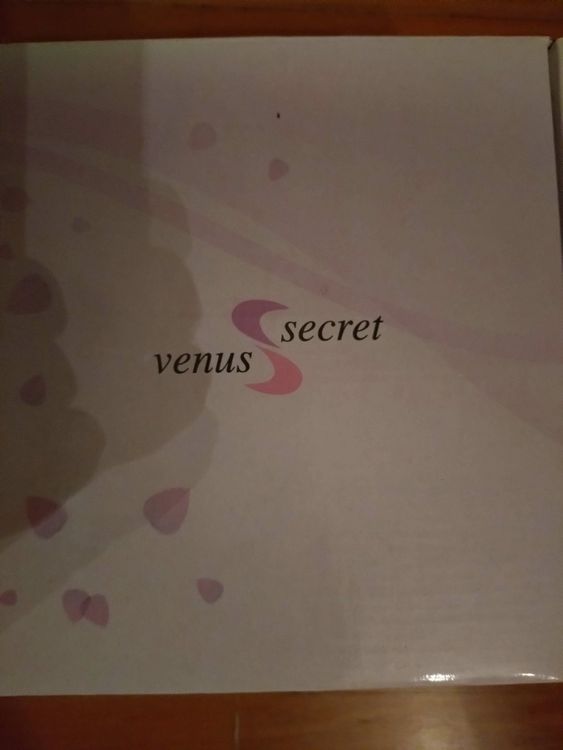 Secret Venus EMS-Gerät zur Straffung der Haut (Gebraucht) in Wallbach ...