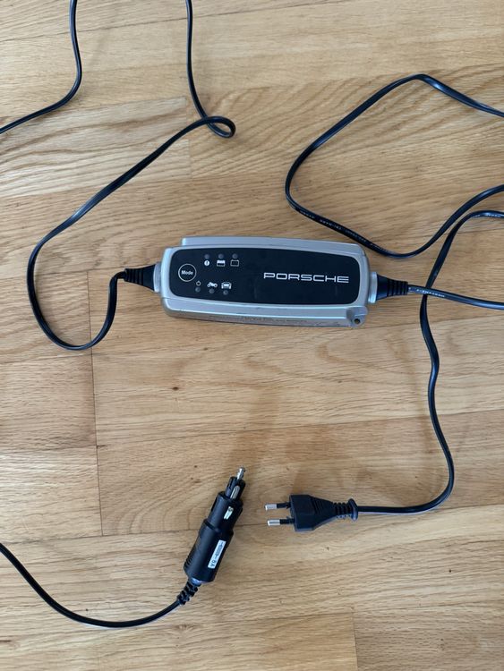 Porsche Batterieladegerät CTEK 8A Top Zustand (Gebraucht) in für CHF 51 ...