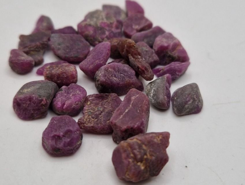 Rubin roh Lot total 99ct. (Neu und originalverpackt) in für CHF 11 ...