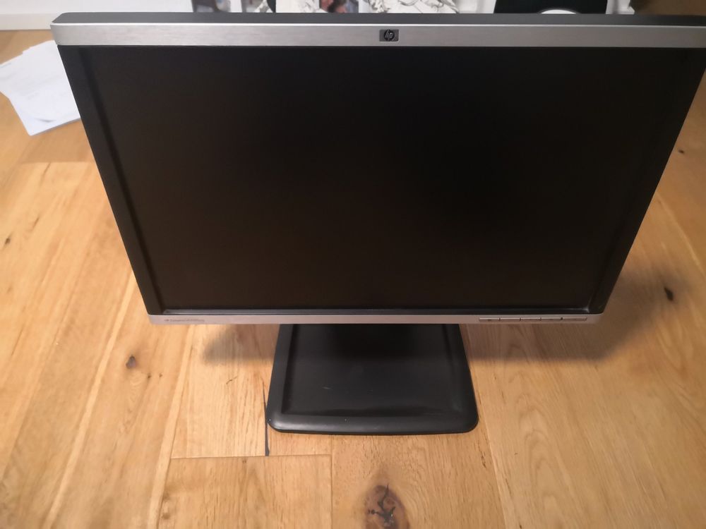 TFT HP Compaq LA2205wg 22" (D'occasion) à Au SG pour CHF 1 – avec ...
