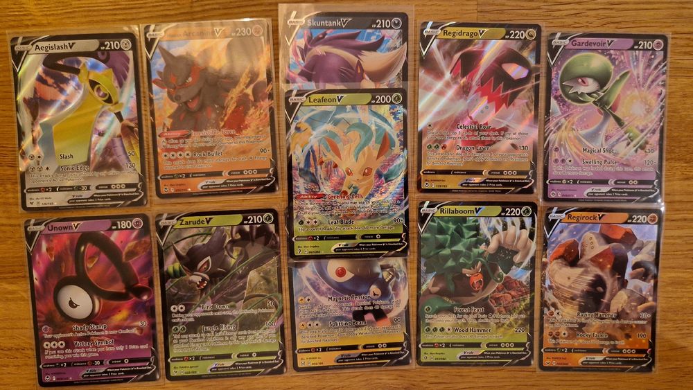 Pokemon Cards | V pokemon Lot of 11 | Leafeon, Gardevoir ect | Kaufen ...