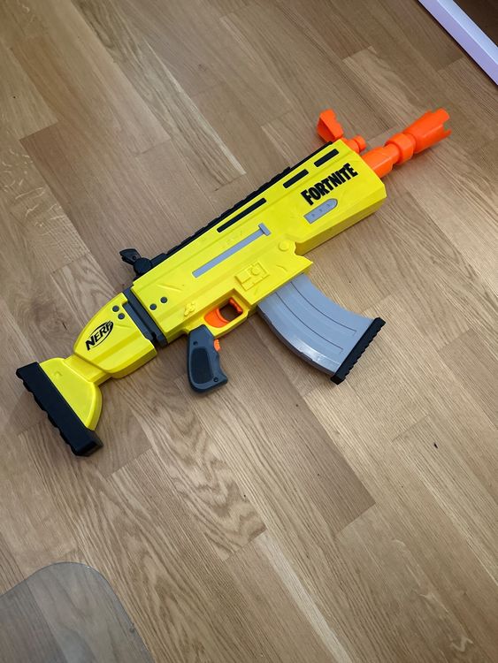 Nerf Fortnite Scar (Gebraucht) in Fislisbach für CHF 11 – nur Abholung ...