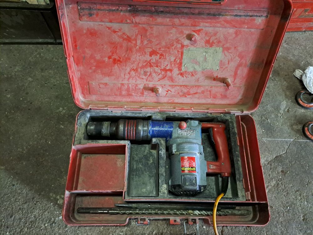 HILTI Spitzhammer TE72 mit Böhrer (Defekt) in Schachen LU für CHF 97 ...