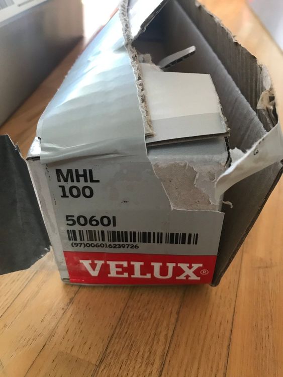 VELUX Markisette (MHL 100 5060l, Schwarz transparent) (1/4) (Gebraucht) in Baar für CHF 1 – mit ...