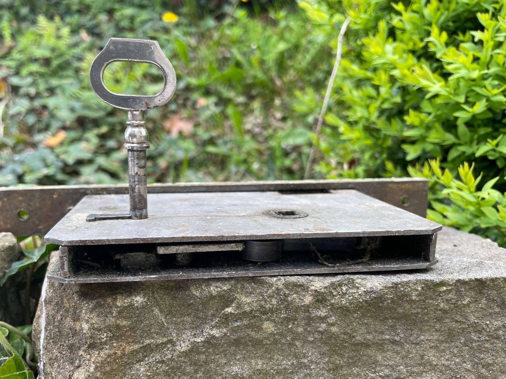 🟢 Serrure de porte + clé / Einsteckschloss + Schlüssel (D'occasion) à ...