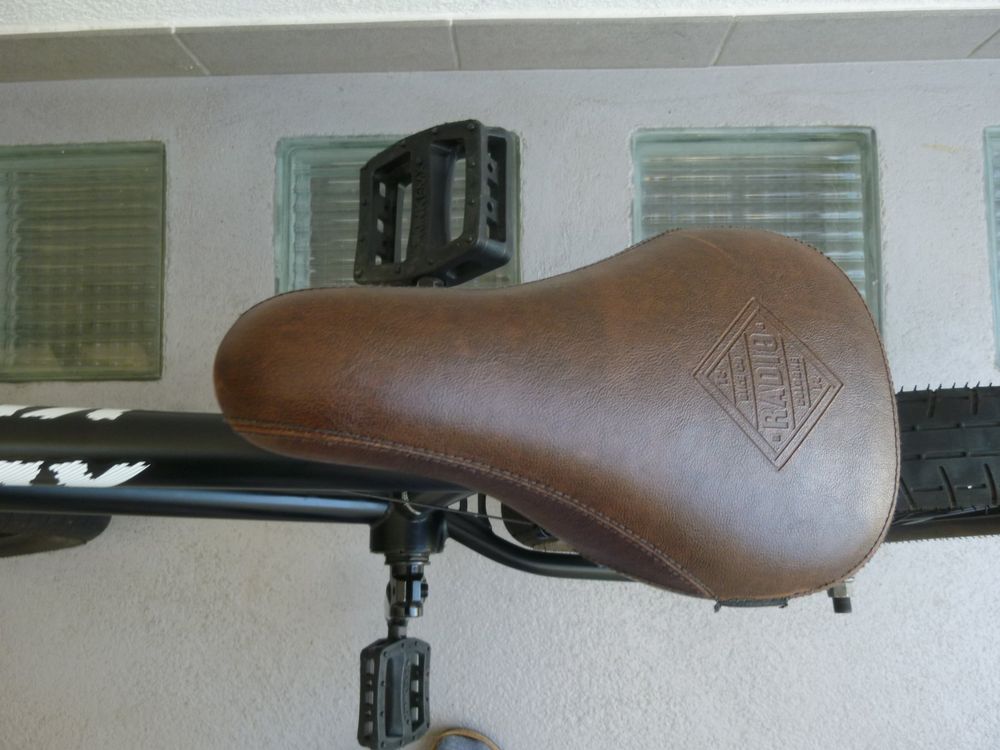 Kink Bikes "Curb" 2022 BMX Rad - Matte Midnight Black (Neu (gemäss ...